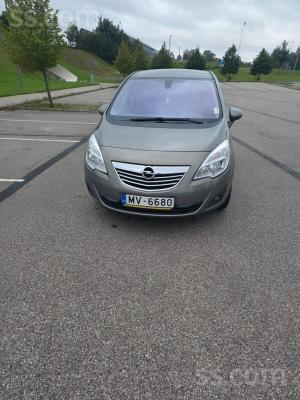 Pelēks Opel Meriva 2012 Daugavpils, ar dzinēja tilpumu 1.30 L un nobraukumu 176 tūkst. km par 4700 €, foto  vietnē AUTOMOTO.COM.LV