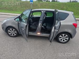 Pelēks Opel Meriva 2012 Daugavpils, ar dzinēja tilpumu 1.30 L un nobraukumu 176 tūkst. km par 4700 €, foto 5 vietnē AUTOMOTO.COM.LV