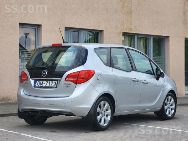 Pelēks Opel Meriva 2012 Jelgava, ar dzinēja tilpumu 1.40 L un nobraukumu 172 tūkst. km par 4690 €, foto 4 vietnē AUTOMOTO.COM.LV