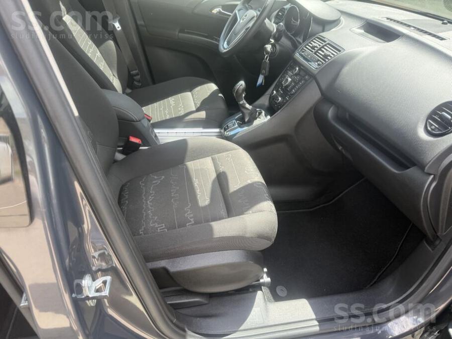Pelēks Opel Meriva 2013 Saldus, ar dzinēja tilpumu 1.70 L un nobraukumu 179 tūkst. km par 4590 €, foto 15 vietnē AUTOMOTO.COM.LV