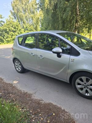 Pelēks Opel Meriva 2013 Ogre, ar dzinēja tilpumu 1.40 L un nobraukumu 135 tūkst. km par 4800 €, foto 5 vietnē AUTOMOTO.COM.LV