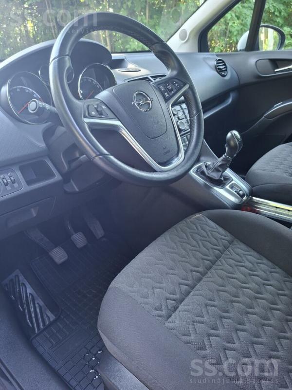 Pelēks Opel Meriva 2013 Ogre, ar dzinēja tilpumu 1.40 L un nobraukumu 135 tūkst. km par 4800 €, foto 9 vietnē AUTOMOTO.COM.LV