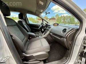 Grey Opel Meriva 2016 in Riga, with an engine capacity of 1.60 L and mileage of 0 thousand km for 5490 €, photo 17 on AUTOMOTO.COM.LV