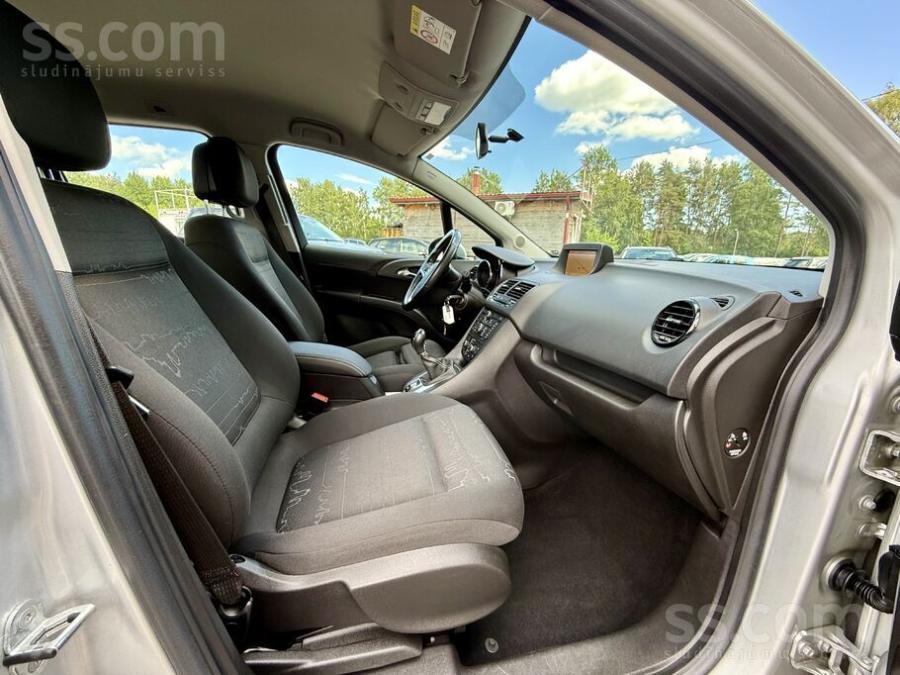 Grey Opel Meriva 2016 in Riga, with an engine capacity of 1.60 L and mileage of 0 thousand km for 5490 €, photo 17 on AUTOMOTO.COM.LV
