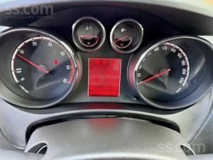 Grey Opel Meriva 2016 in Riga, with an engine capacity of 1.60 L and mileage of 0 thousand km for 5490 €, photo 21 on AUTOMOTO.COM.LV