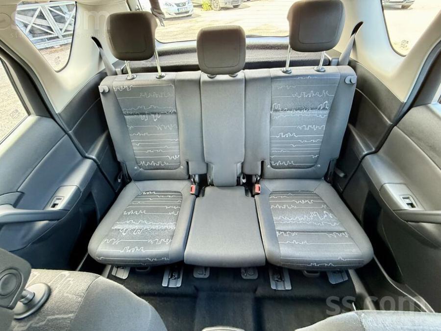 Grey Opel Meriva 2016 in Riga, with an engine capacity of 1.60 L and mileage of 0 thousand km for 5490 €, photo 23 on AUTOMOTO.COM.LV
