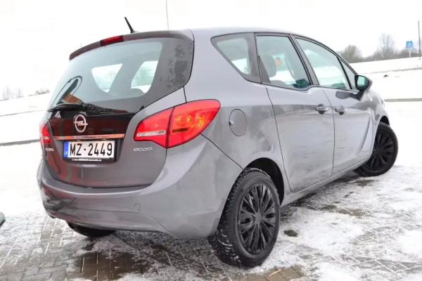Pelēks Opel Meriva 2016 Jēkabpils, ar dzinēja tilpumu 1.60 L un nobraukumu 226 tūkst. km par 5990 €, foto 2 vietnē AUTOMOTO.COM.LV