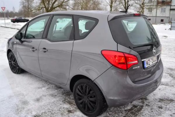 Pelēks Opel Meriva 2016 Jēkabpils, ar dzinēja tilpumu 1.60 L un nobraukumu 226 tūkst. km par 5990 €, foto 8 vietnē AUTOMOTO.COM.LV