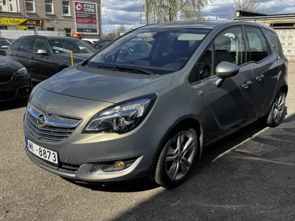 Grey Opel Meriva 2016 in Daugavpils, with an engine capacity of 1.60 L and mileage of 82 thousand km for 4990 €, photo 3 on AUTOMOTO.COM.LV