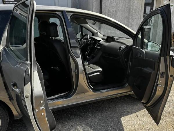 Grey Opel Meriva 2016 in Daugavpils, with an engine capacity of 1.60 L and mileage of 82 thousand km for 4990 €, photo 9 on AUTOMOTO.COM.LV