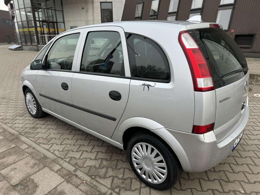 Grey Opel Meriva 2003 in Vilnius, with an engine capacity of 1.60 L and mileage of 180 thousand km for 1350 €, photo 2 on AUTOMOTO.COM.LV