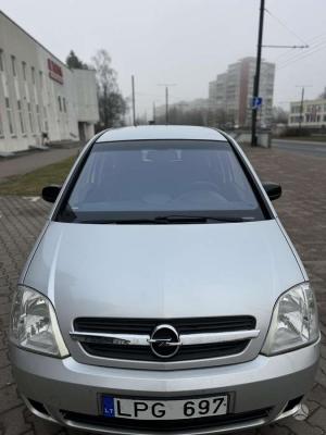 Grey Opel Meriva 2003 in Vilnius, with an engine capacity of 1.60 L and mileage of 180 thousand km for 1350 €, photo 4 on AUTOMOTO.COM.LV