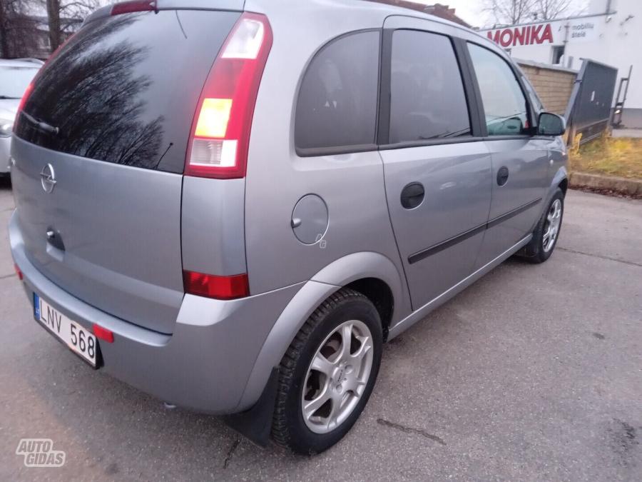 Grey Opel Meriva 2003 in Siauliai, with an engine capacity of 1.60 L and mileage of 165 thousand km for 880 €, photo 6 on AUTOMOTO.COM.LV