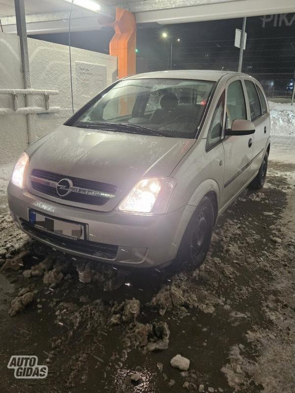 Grey Opel Meriva 2003 in Vilnius, with an engine capacity of 1.60 L and mileage of 209 thousand km for 800 €, photo 2 on AUTOMOTO.COM.LV