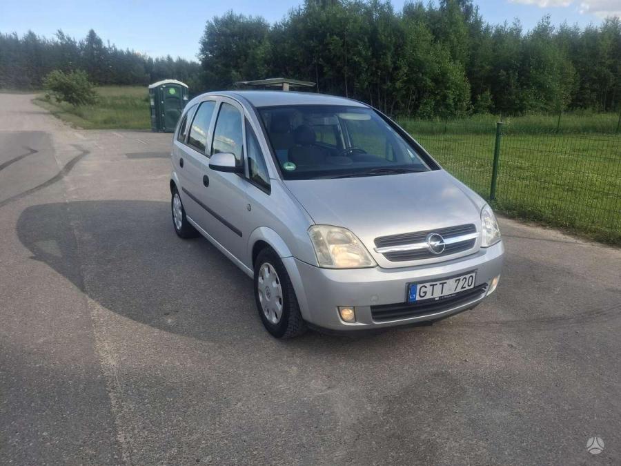 Grey Opel Meriva 2003 in Vilnius, with an engine capacity of 1.60 L and mileage of 245 thousand km for 990 €, photo 3 on AUTOMOTO.COM.LV