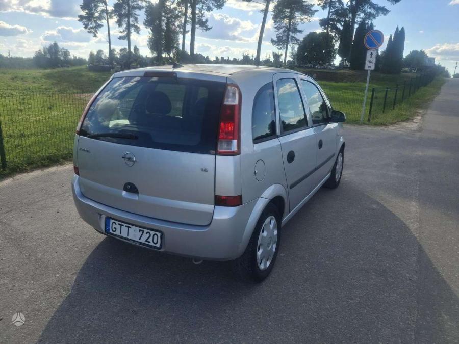 Grey Opel Meriva 2003 in Vilnius, with an engine capacity of 1.60 L and mileage of 245 thousand km for 990 €, photo 4 on AUTOMOTO.COM.LV
