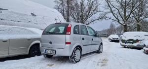 Grey Opel Meriva 2003 in Valmiera, with an engine capacity of 1.60 L and mileage of 224 thousand km for 1100 €, photo 4 on AUTOMOTO.COM.LV