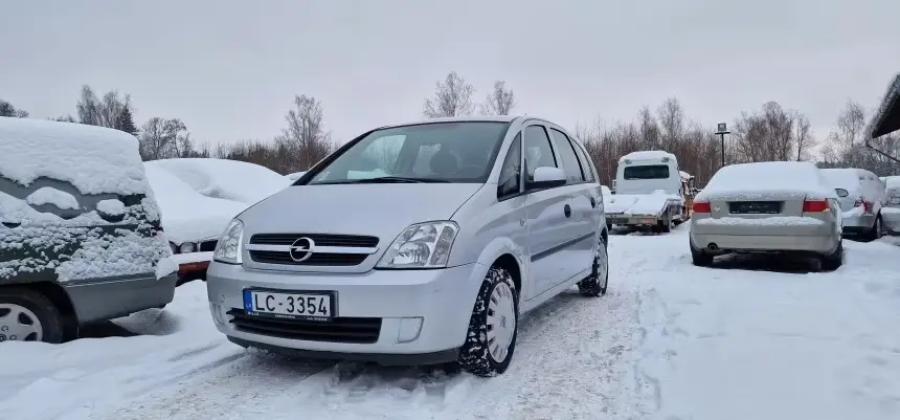 Grey Opel Meriva 2003 in Valmiera, with an engine capacity of 1.60 L and mileage of 224 thousand km for 1100 €, photo 8 on AUTOMOTO.COM.LV