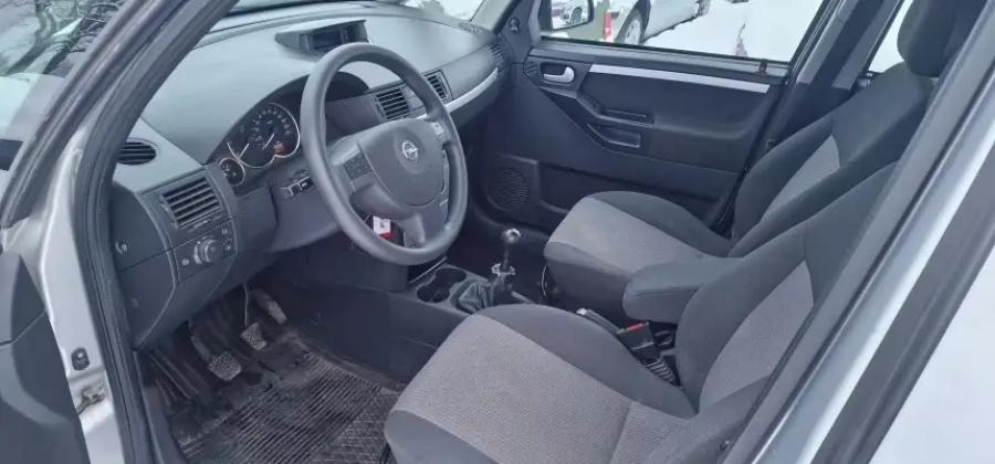 Grey Opel Meriva 2003 in Valmiera, with an engine capacity of 1.60 L and mileage of 224 thousand km for 1100 €, photo 11 on AUTOMOTO.COM.LV