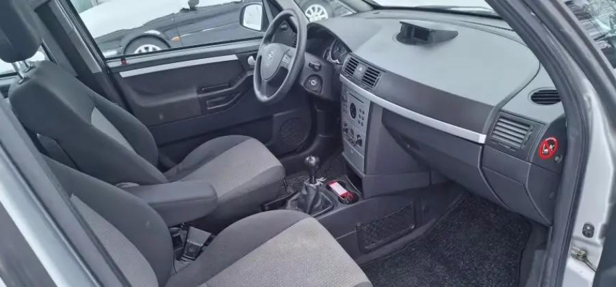 Grey Opel Meriva 2003 in Valmiera, with an engine capacity of 1.60 L and mileage of 224 thousand km for 1100 €, photo 13 on AUTOMOTO.COM.LV