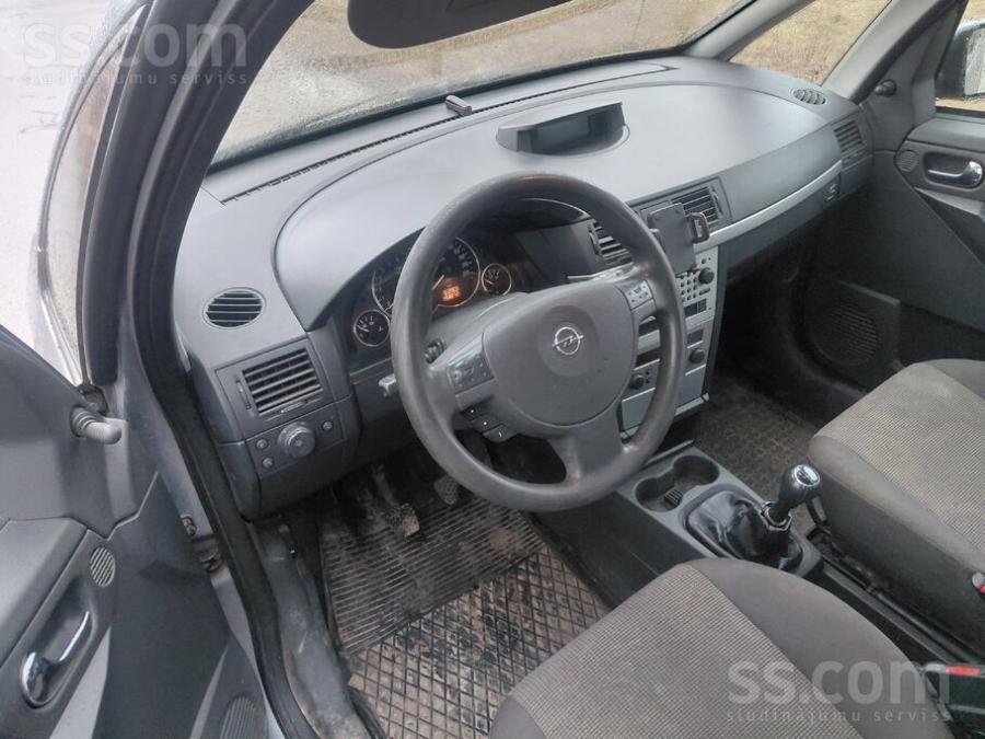 Grey Opel Meriva 2003 in Kuldiga, with an engine capacity of 1.80 L and mileage of 268 thousand km for 990 €, photo 7 on AUTOMOTO.COM.LV