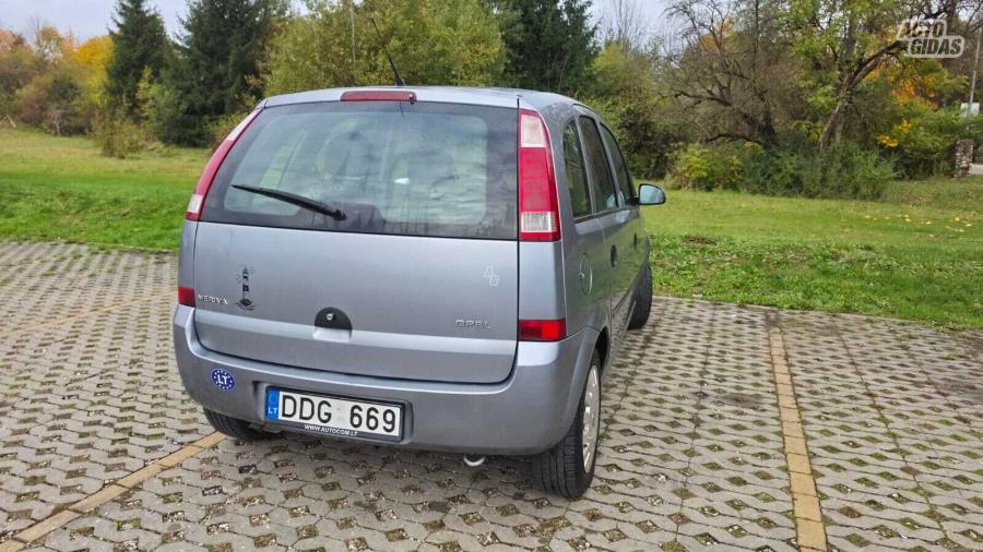 Pelēks Opel Meriva 2003 Viļņa, ar dzinēja tilpumu 1.60 L un nobraukumu 270 tūkst. km par 870 €, foto 3 vietnē AUTOMOTO.COM.LV
