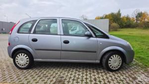 Pelēks Opel Meriva 2003 Viļņa, ar dzinēja tilpumu 1.60 L un nobraukumu 270 tūkst. km par 870 €, foto 4 vietnē AUTOMOTO.COM.LV