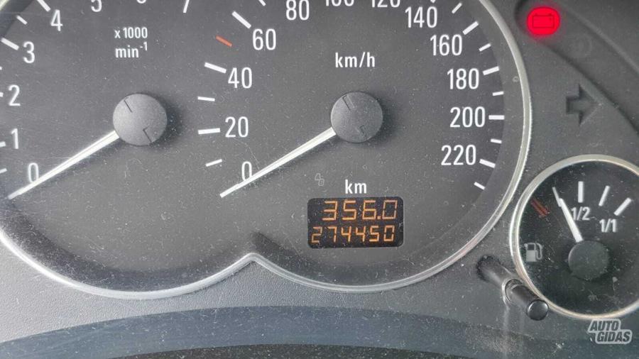 Pelēks Opel Meriva 2003 Viļņa, ar dzinēja tilpumu 1.60 L un nobraukumu 270 tūkst. km par 870 €, foto 7 vietnē AUTOMOTO.COM.LV