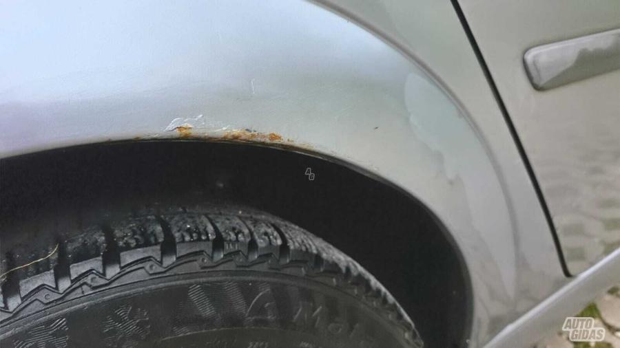 Pelēks Opel Meriva 2003 Viļņa, ar dzinēja tilpumu 1.60 L un nobraukumu 270 tūkst. km par 870 €, foto 10 vietnē AUTOMOTO.COM.LV