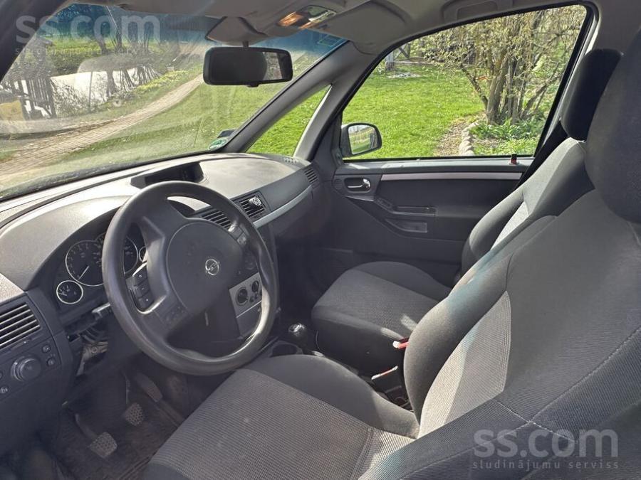 Pelēks Opel Meriva 2004 Kuldīga, ar dzinēja tilpumu 1.70 L un nobraukumu 400 tūkst. km par 550 €, foto 7 vietnē AUTOMOTO.COM.LV