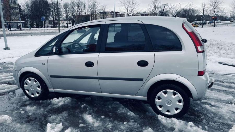 Grey Opel Meriva 2004 in Klaipeda, with an engine capacity of 1.69 L and mileage of 256 thousand km for 650 €, photo 4 on AUTOMOTO.COM.LV