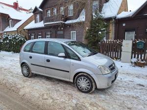 Grey Opel Meriva 2004 in Vilnius, with an engine capacity of 1.60 L and mileage of 159 thousand km for 1300 €, photo 3 on AUTOMOTO.COM.LV