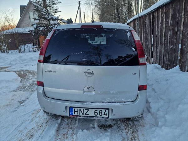 Pelēks Opel Meriva 2004 Viļņa, ar dzinēja tilpumu 1.80 L un nobraukumu 252 tūkst. km par 600 €, foto 5 vietnē AUTOMOTO.COM.LV