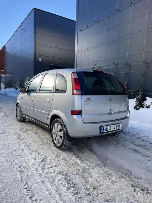 Pelēks Opel Meriva 2004 Klaipėda, ar dzinēja tilpumu 1.60 L un nobraukumu 280 tūkst. km par 720 €, foto 4 vietnē AUTOMOTO.COM.LV