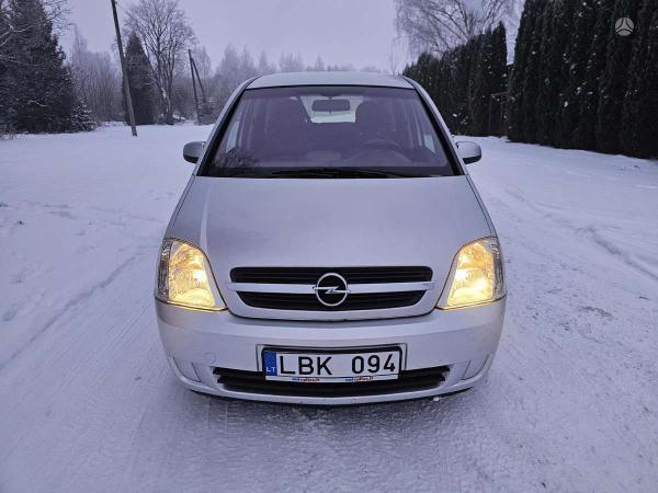 Grey Opel Meriva 2004 in Jurbarkas, with an engine capacity of 1.60 L and mileage of 130 thousand km for 1350 €, photo 2 on AUTOMOTO.COM.LV