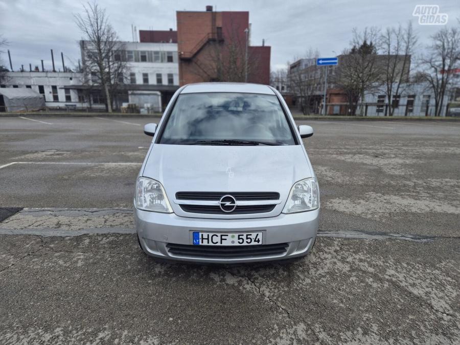 Grey Opel Meriva 2004 in Klaipeda, with an engine capacity of 1.70 L and mileage of 209 thousand km for 990 €, photo 3 on AUTOMOTO.COM.LV