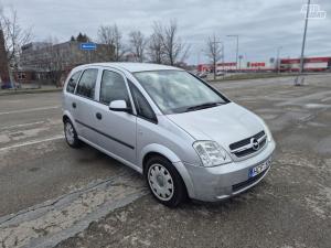 Grey Opel Meriva 2004 in Klaipeda, with an engine capacity of 1.70 L and mileage of 209 thousand km for 990 €, photo 4 on AUTOMOTO.COM.LV