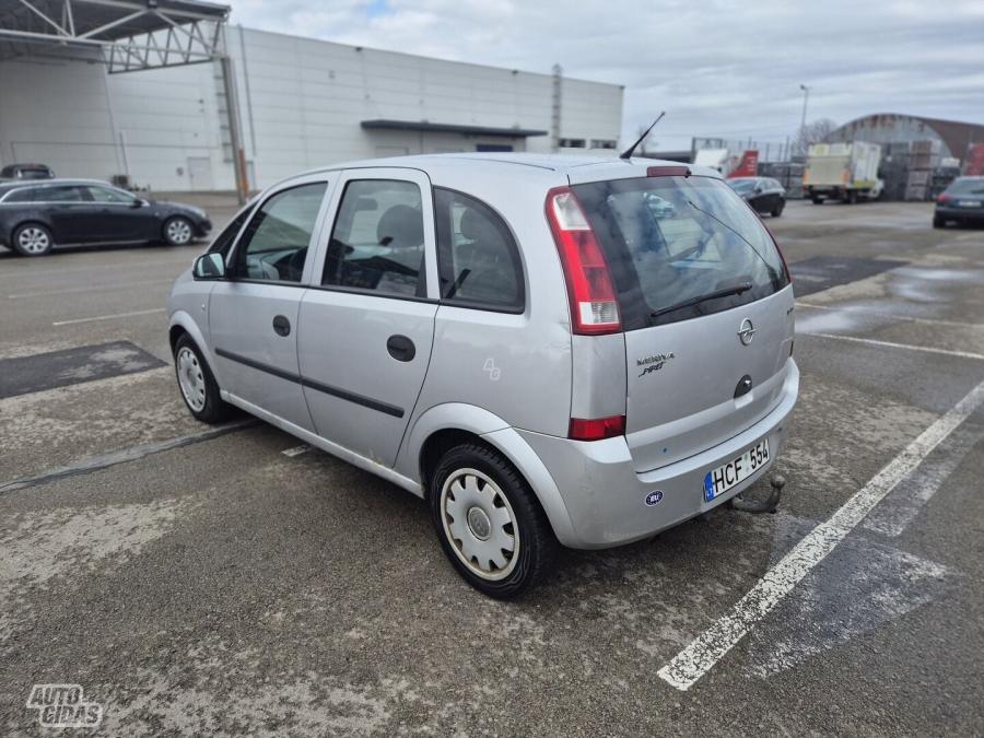 Grey Opel Meriva 2004 in Klaipeda, with an engine capacity of 1.70 L and mileage of 209 thousand km for 990 €, photo 8 on AUTOMOTO.COM.LV