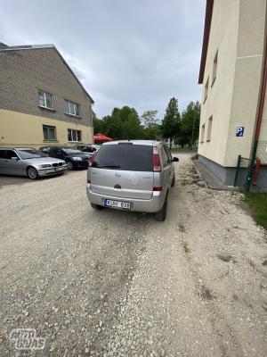 Grey Opel Meriva 2004 in Klaipeda, with an engine capacity of 1.70 L and mileage of 262 thousand km for 850 €, photo 4 on AUTOMOTO.COM.LV
