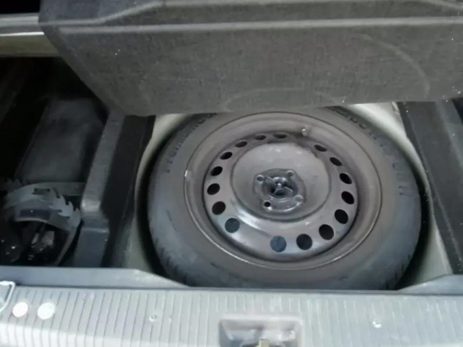 Pelēks Opel Meriva 2004 Kuldīga, ar dzinēja tilpumu 1.60 L un nobraukumu 167 tūkst. km par 1390 €, foto 16 vietnē AUTOMOTO.COM.LV