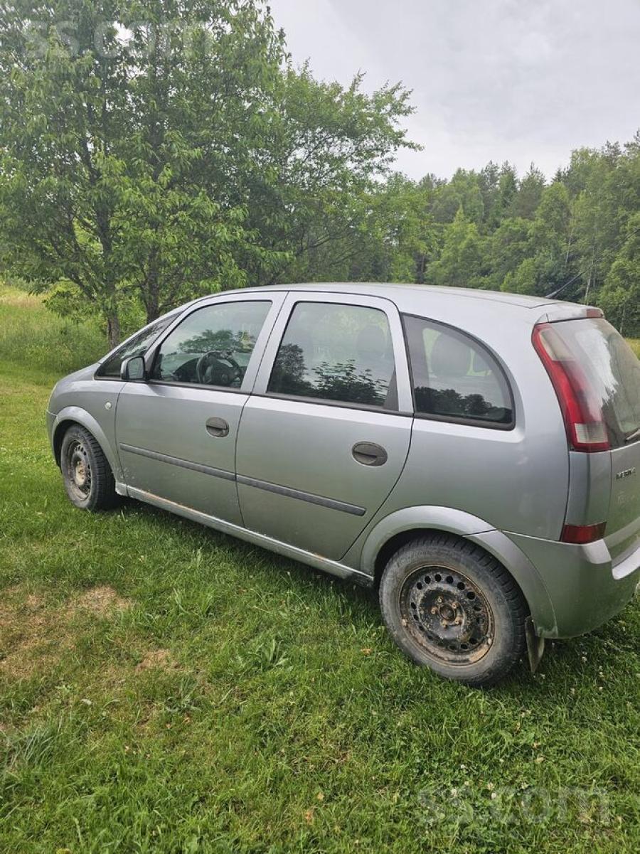 Pelēks Opel Meriva 2004 Kuldīga, ar dzinēja tilpumu 1.70 L un nobraukumu 333 tūkst. km par 950 €, foto 4 vietnē AUTOMOTO.COM.LV