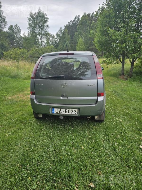 Grey Opel Meriva 2004 in Kuldiga, with an engine capacity of 1.70 L and mileage of 333 thousand km for 950 €, photo 4 on AUTOMOTO.COM.LV