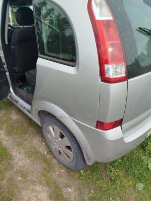 Pelēks Opel Meriva 2004 Kretinga, ar dzinēja tilpumu 1.60 L un nobraukumu 239 tūkst. km par 1200 €, foto 3 vietnē AUTOMOTO.COM.LV