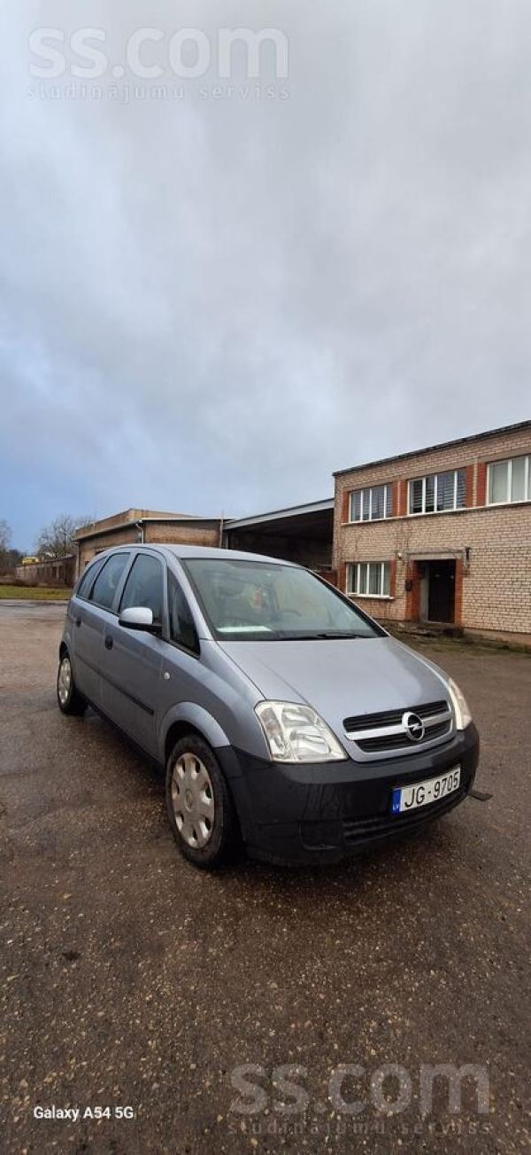 Pelēks Opel Meriva 2005 Ludza, ar dzinēja tilpumu 1.70 L un nobraukumu 249 tūkst. km par 900 €, foto 4 vietnē AUTOMOTO.COM.LV