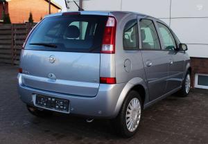 Grey Opel Meriva 2005 in Kretinga, with an engine capacity of 1.80 L and mileage of 139 thousand km for 2350 €, photo 4 on AUTOMOTO.COM.LV