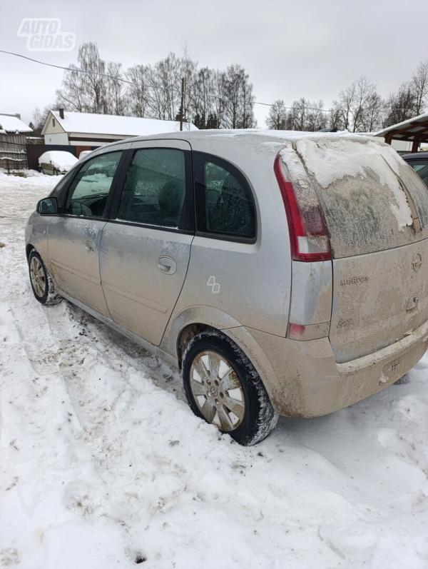 Pelēks Opel Meriva 2005 Panevēža, ar dzinēja tilpumu 1.70 L un nobraukumu 300 tūkst. km par 370 €, foto 5 vietnē AUTOMOTO.COM.LV