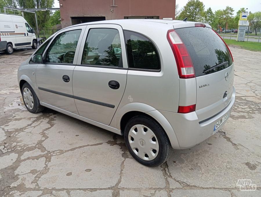 Pelēks Opel Meriva 2005 Panevēža, ar dzinēja tilpumu 1.80 L un nobraukumu 272 tūkst. km par 1500 €, foto 1 vietnē AUTOMOTO.COM.LV