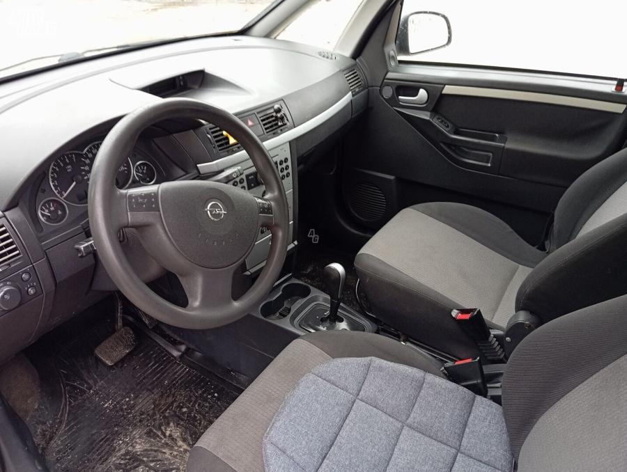 Pelēks Opel Meriva 2005 Panevēža, ar dzinēja tilpumu 1.80 L un nobraukumu 272 tūkst. km par 1500 €, foto 7 vietnē AUTOMOTO.COM.LV