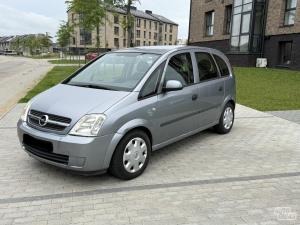 Grey Opel Meriva 2005 in Klaipeda, with an engine capacity of 1.60 L and mileage of 151 thousand km for 1850 €, photo  on AUTOMOTO.COM.LV