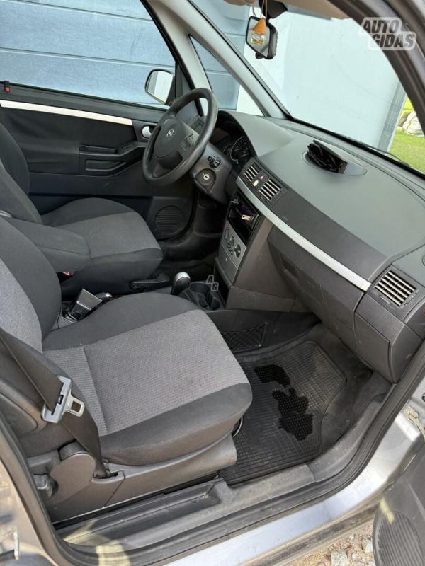 Pelēks Opel Meriva 2005 Klaipėda, ar dzinēja tilpumu 1.60 L un nobraukumu 151 tūkst. km par 950 €, foto 7 vietnē AUTOMOTO.COM.LV